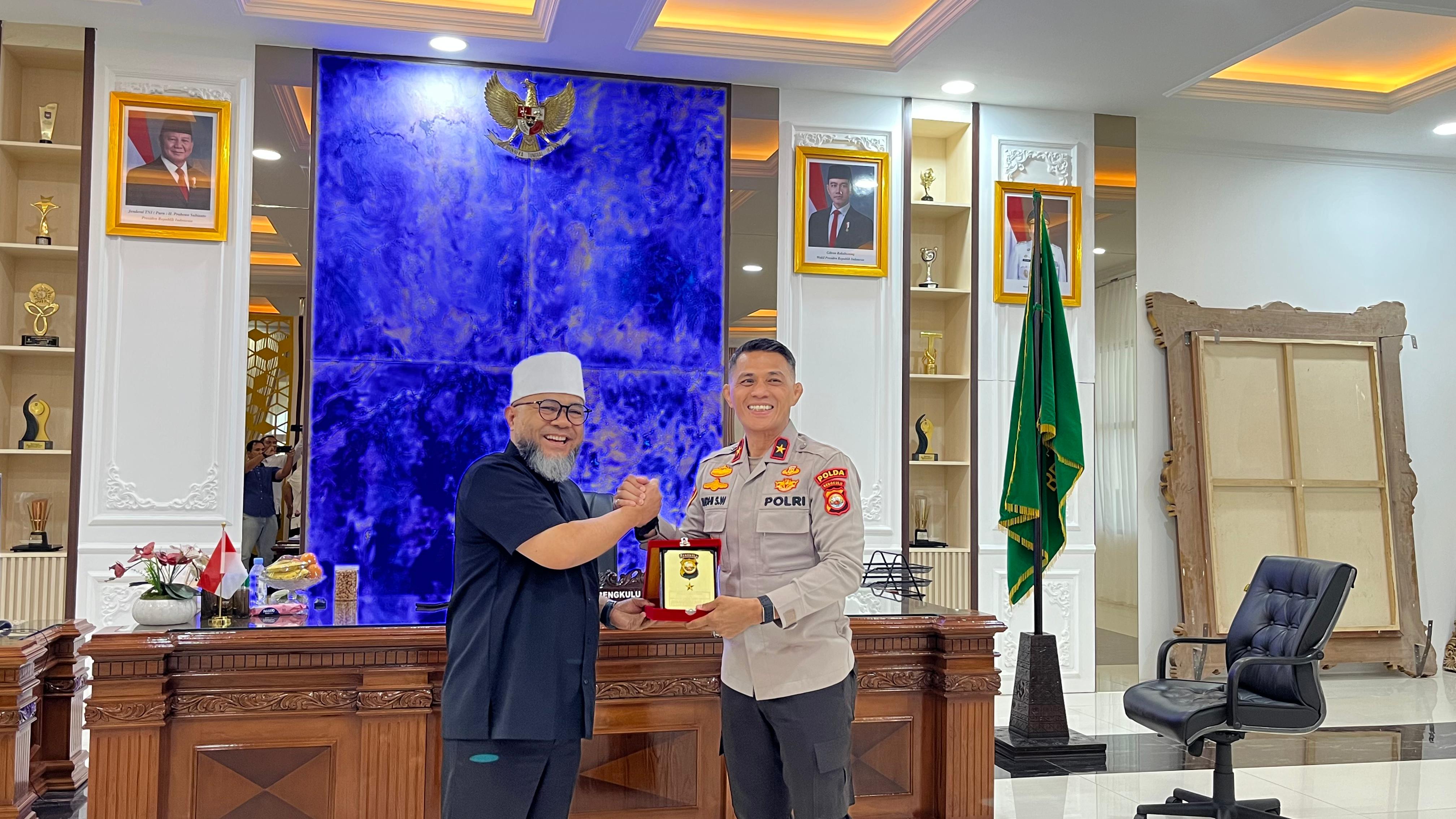Helmi Hasan Terima Kunjungan Kapolda Bengkulu, Perkuat Sinergi untuk ...